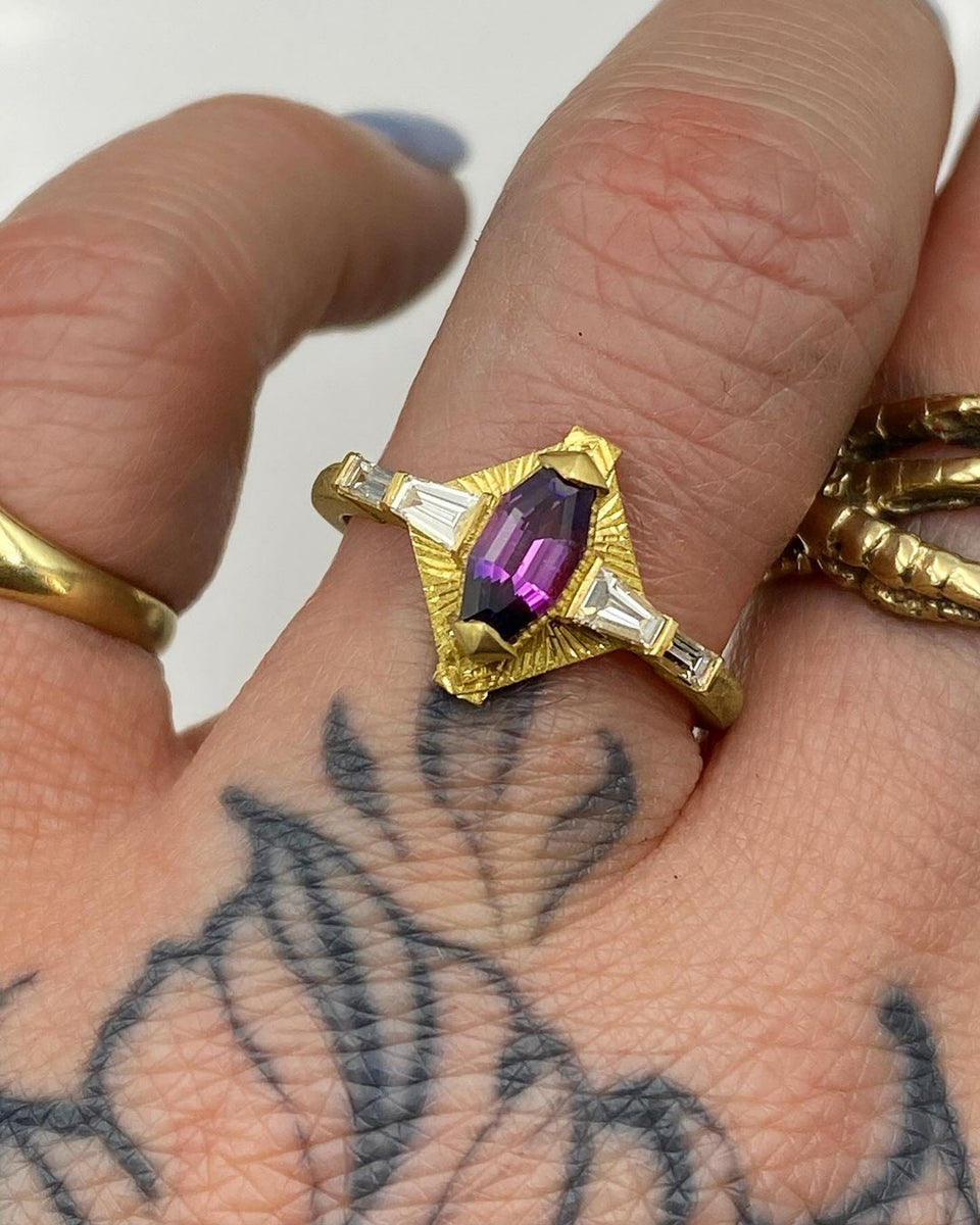 The Amaris Ring – Halo & Hurt